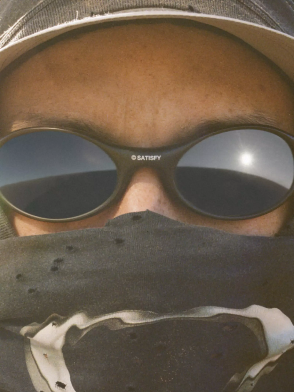 一切最炫酷的 Oakley 装备，都是出自这位华裔设计师_腾讯新闻