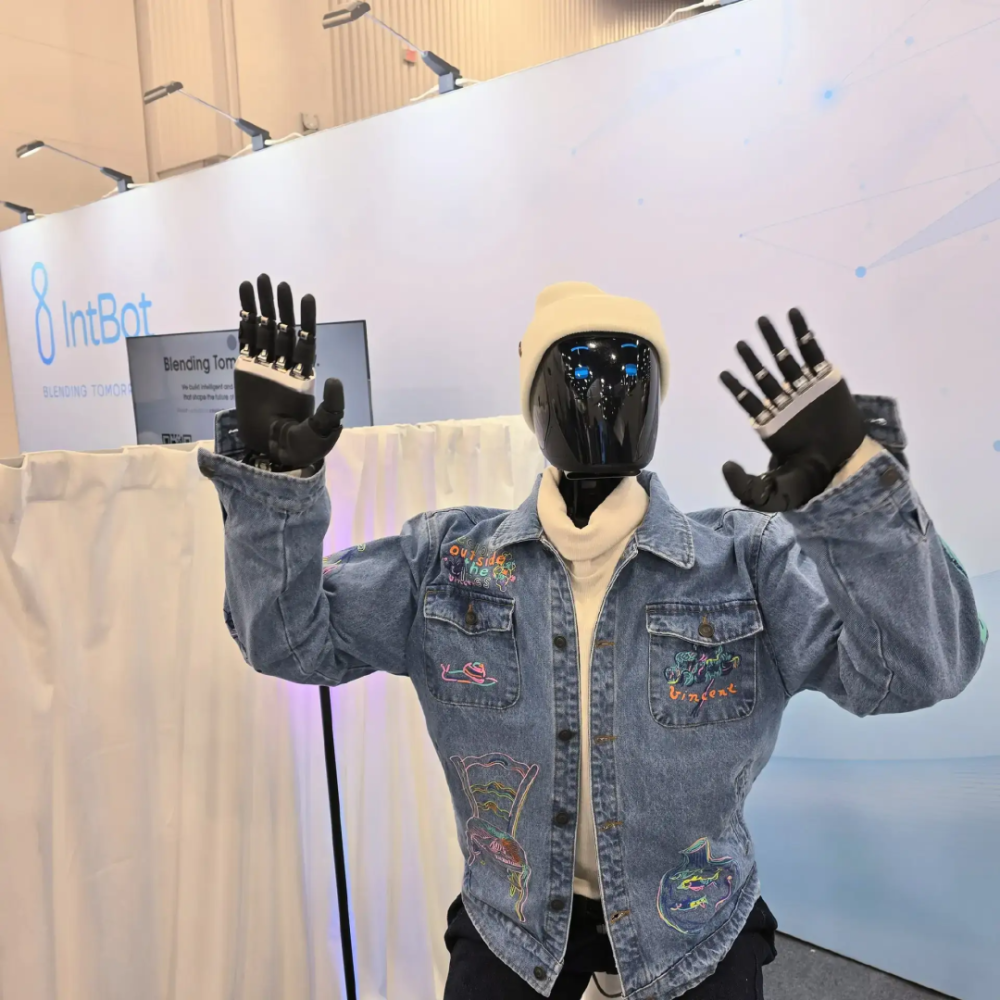 2025年新财神：垂直市场新机遇，涌现11个人形机器人，超58亿融资；以及本月MVP天魁1号 |RoboInsight 1月_腾讯新闻