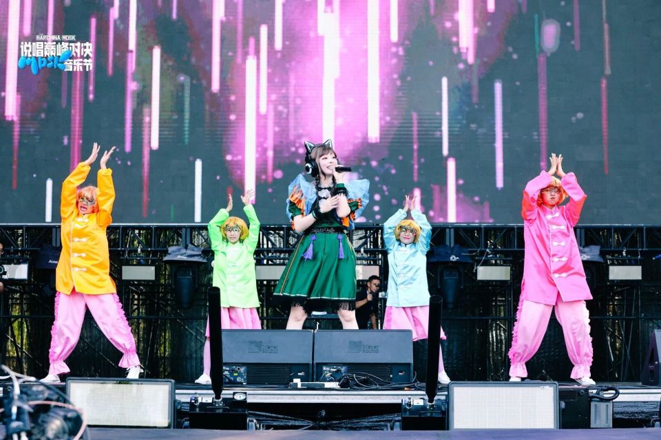 两日6万人狂欢，2025说唱巅峰对决·MDSK音乐节打造“Z世代消费”新样本_腾讯新闻