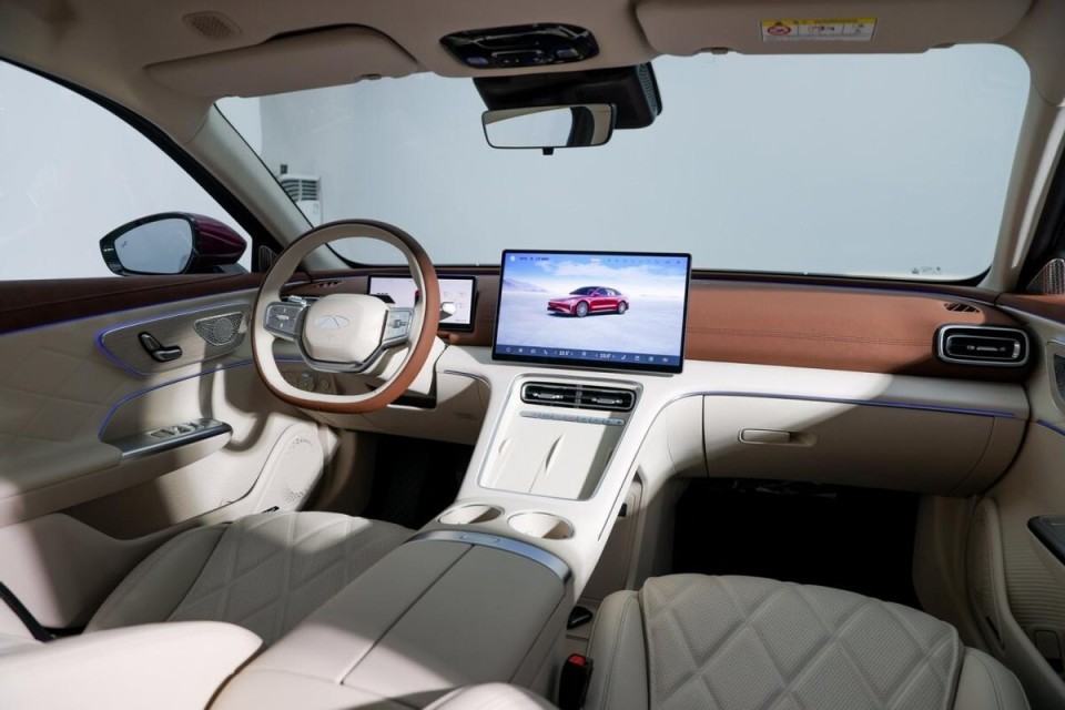 定了！奇瑞风云A9L正式命名，532越级尺寸实力硬核_腾讯新闻