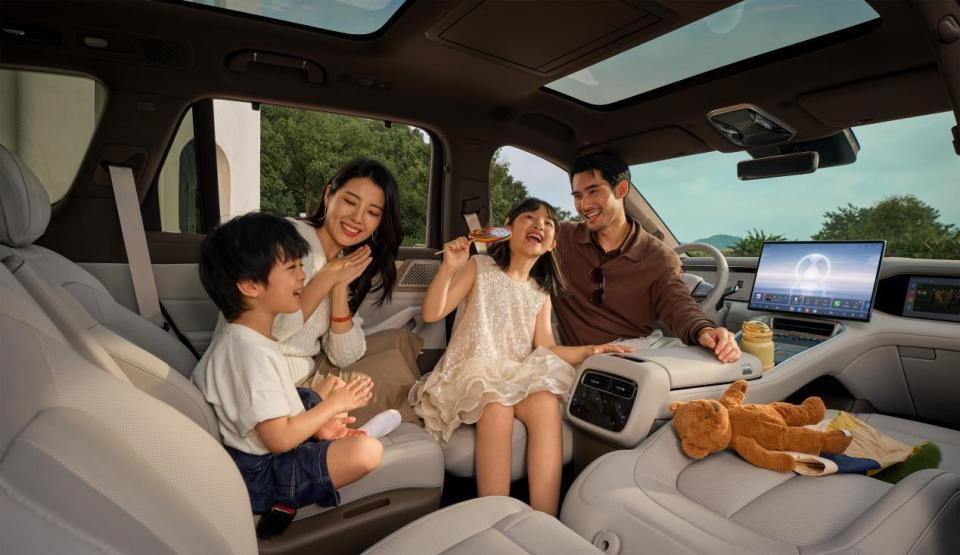 腾势N8L正式上市29.98万元起，大六座SUV越级价值终极满足！_腾讯新闻