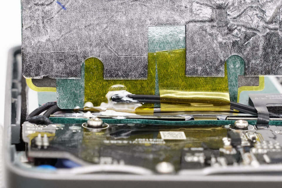 支持65W双向快充，正浩RAPID Mag小闪电充电宝拆解_腾讯新闻