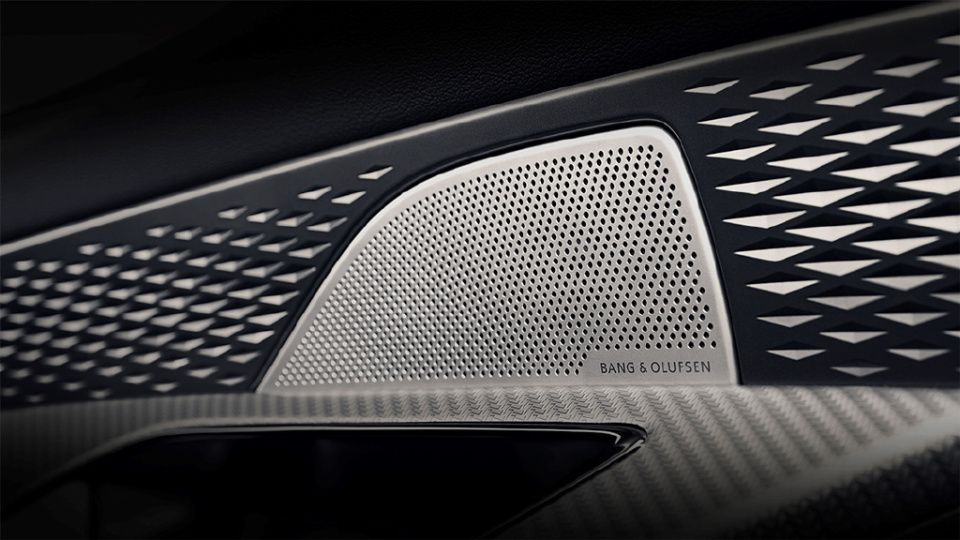 ABB SUV横评！上汽奥迪Q6最新礼遇30.9万起：“用GLE的产品力让GLC沉默”_腾讯新闻