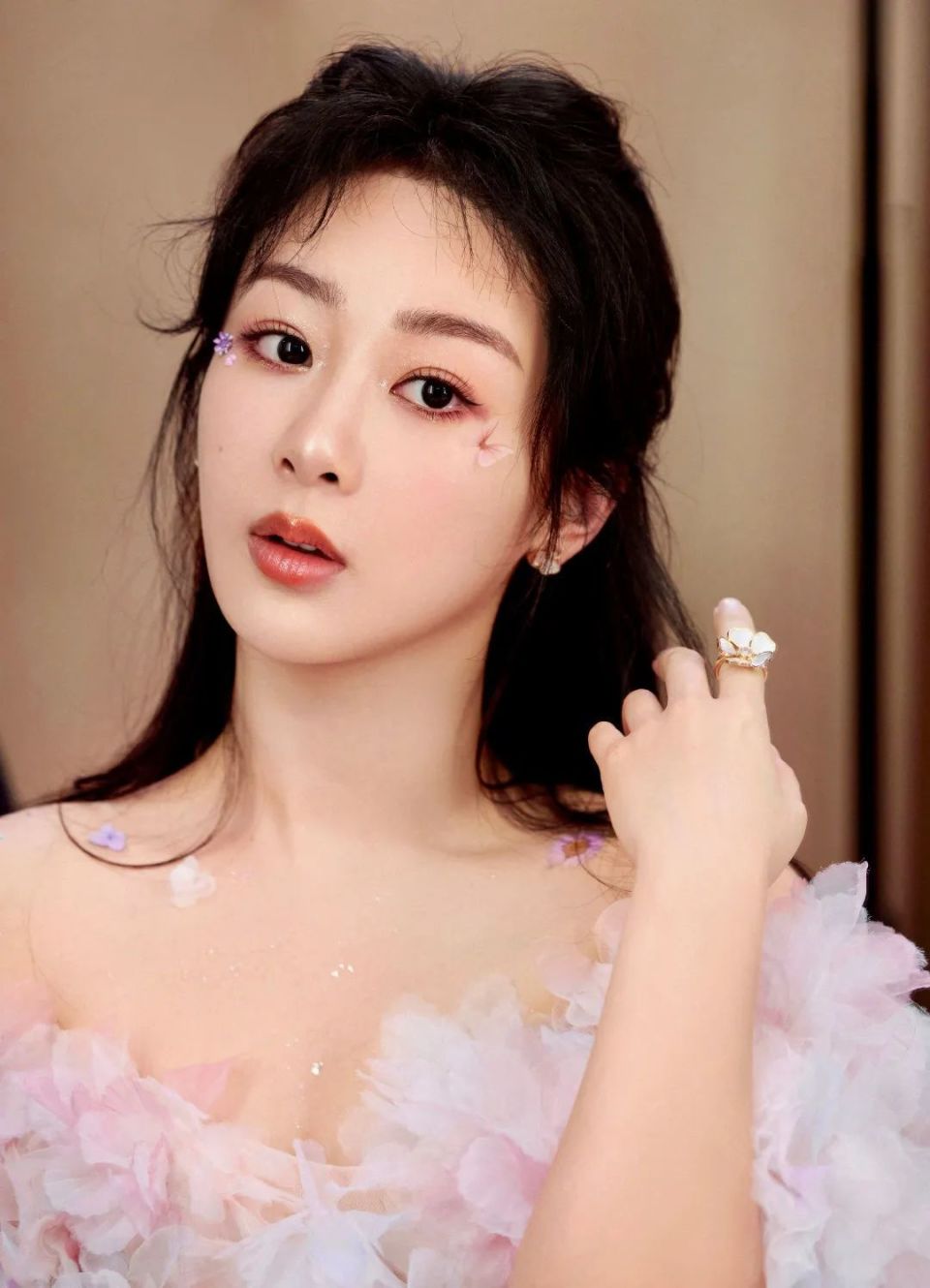 22'Q4｜220位新生代女演员待播作品一览：谁将闪耀2023？_腾讯新闻