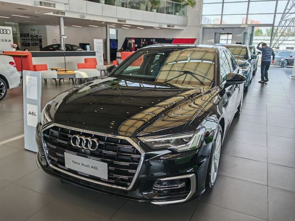 奔驰、宝马、奥迪再破防，“56E”集体跌破30万元_腾讯新闻