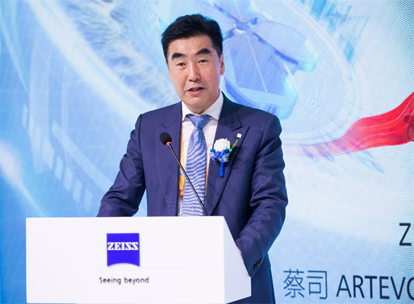 医疗服务再上新台阶 华厦眼科引进中国首台蔡司ARTEVO OCT_腾讯新闻
