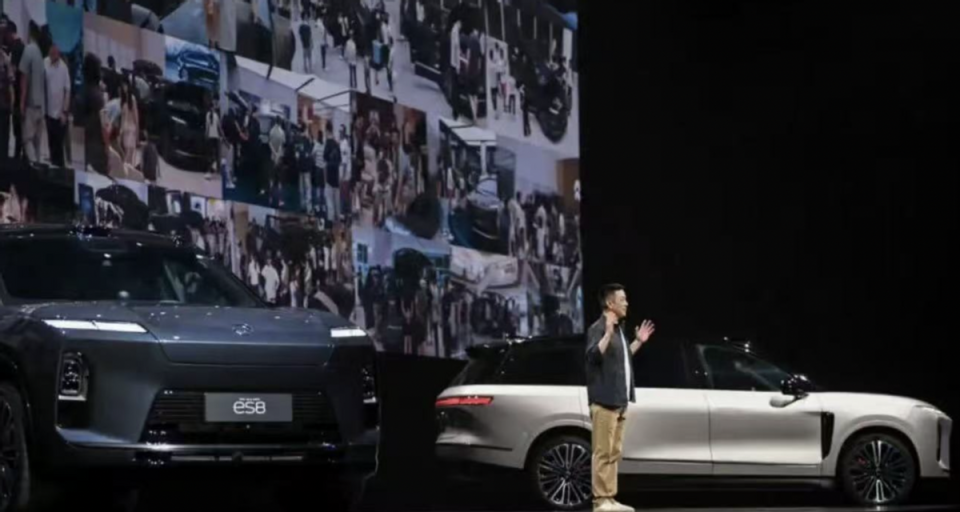 新蔚来ES8租电版29.88万起，那么新ES6车主难过吗？_腾讯新闻