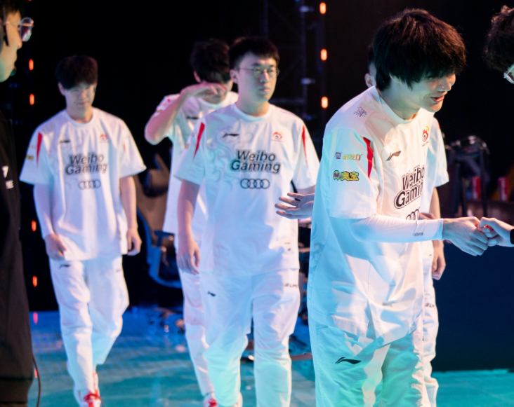 TheShy绑架BP？把把都要ban剑姬，引以为傲的奎桑提迎来二连跪！