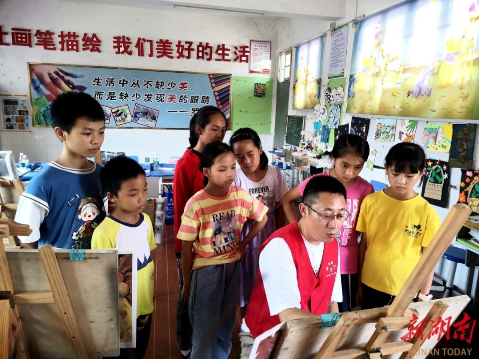 为了每一个孩子的未来——衡阳市“艺术童伴”留守儿童关爱工程观察_腾讯新闻