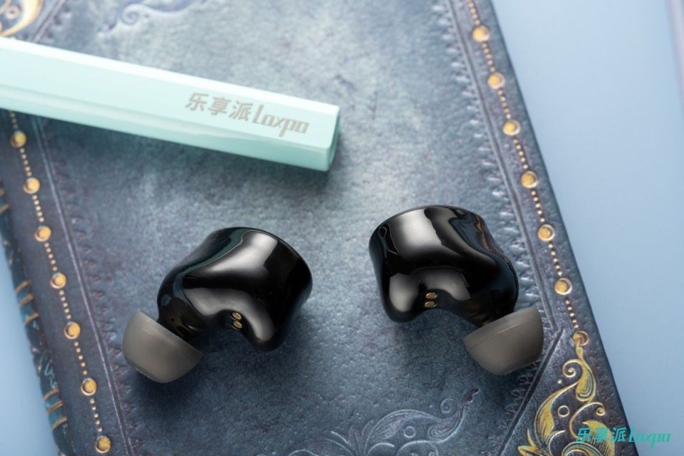 “迷走反射.TWS横评”TWS耳机音质的顶流 NOBLE FoKus Mystique_腾讯新闻