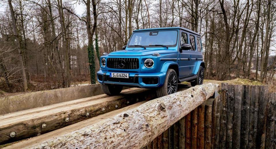 新款奔驰大G全球首次公开！一篇文章让你了解都有哪些更新！_腾讯新闻