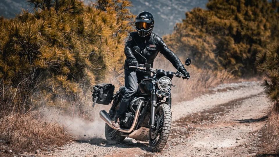 高金GK1200穿越版上市，售价5.38万，更换机械仪表，升级多功能胎_腾讯新闻