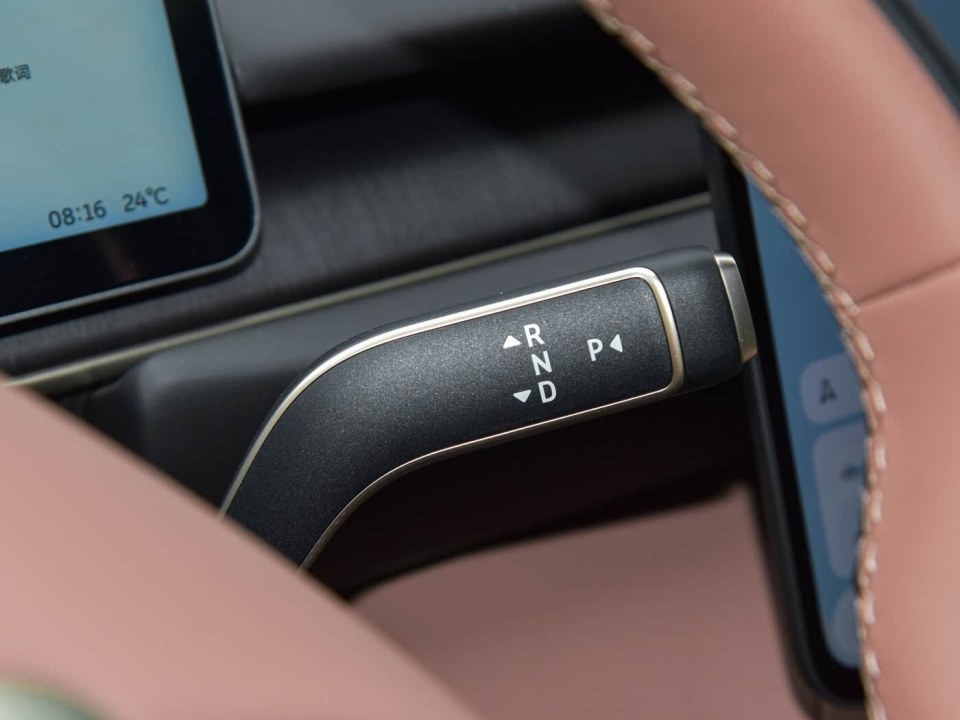 采用NT 2.5平台，外观内饰小改，新款蔚来ES6前景如何？_腾讯新闻