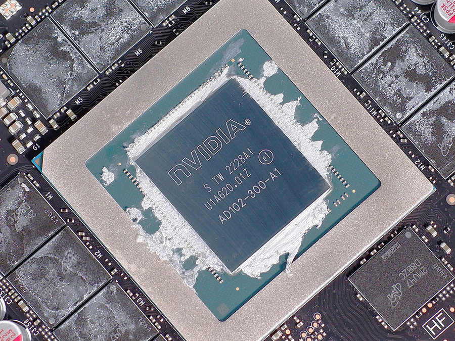 RTX 4070 TI SUPER显卡略有变化，部分出货产品开始采用AD102显示核心_腾讯新闻