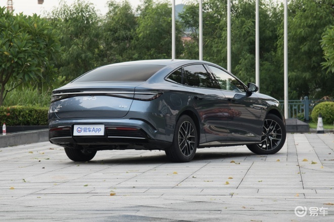 比亚迪海豹07DM-i上市 售13.98万元起_腾讯新闻