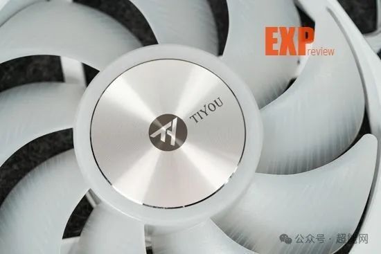 钛游T360 Pro一体式水冷图赏：CPU-内存双效散热冷头，通用RGB风扇挡板_腾讯新闻