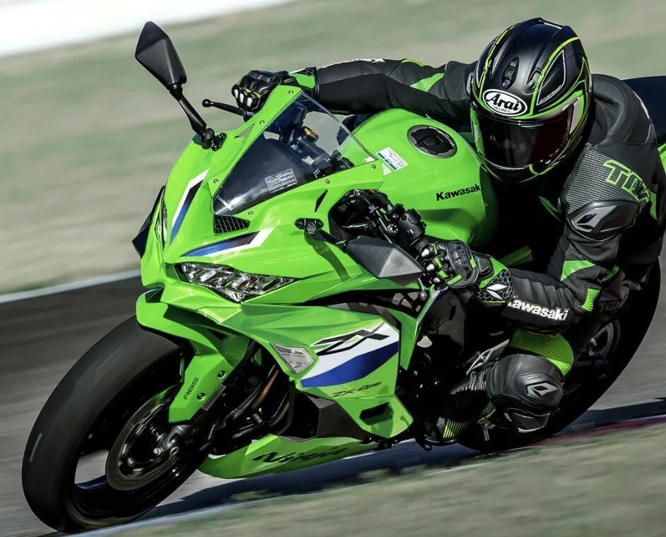 官降59800元起，川崎ZX-4R/RR该冲时就得冲？还有Z650S新款发布_腾讯新闻