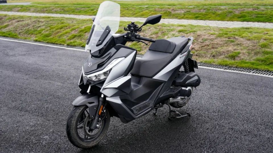 限时售价16666元，无极SR250GT抢先测评，高性价比背后还有硬实力_腾讯新闻