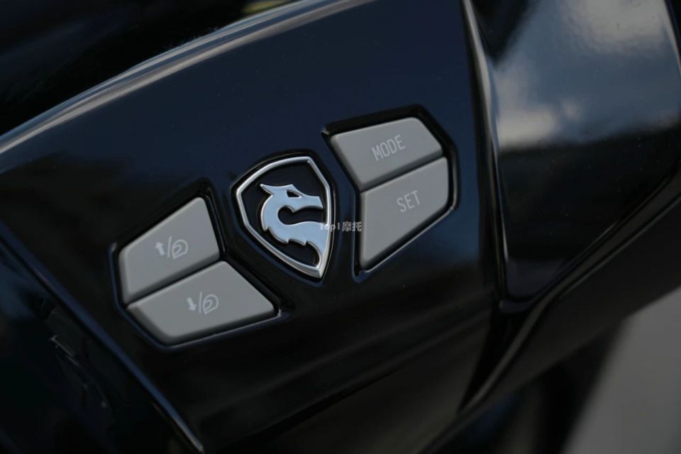 250踏板配置天花板，赛科龙RT5上市，到手价仅22988元_腾讯新闻