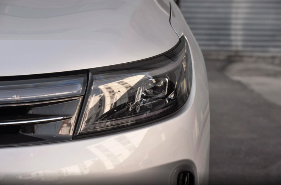 “增程三杰”怎么选？问界M7、理想L6、星纪元ET横评_腾讯新闻