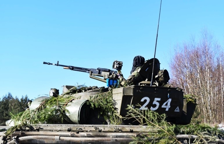 “老兵不老”前苏联Т-72М1（出口型）主战坦克_腾讯新闻