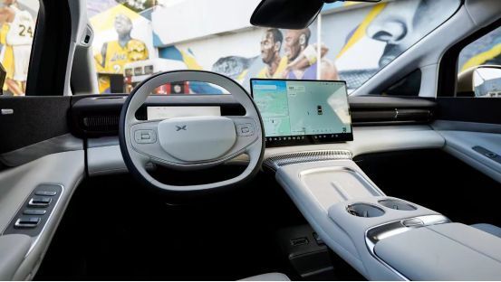 小鹏X9上市，续航702km，起售价35.98万_腾讯新闻