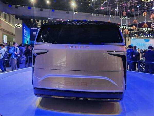 又一款国货旗舰MPV车型！星途首款MPV E08概念车抢先看_腾讯新闻