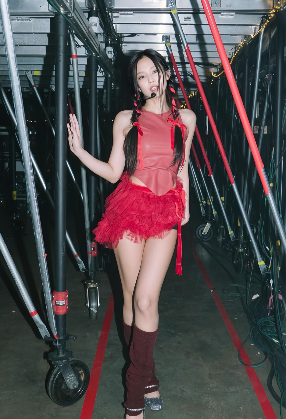 天天被拿着放大镜评判的 Jennie，还能火多久？_腾讯新闻