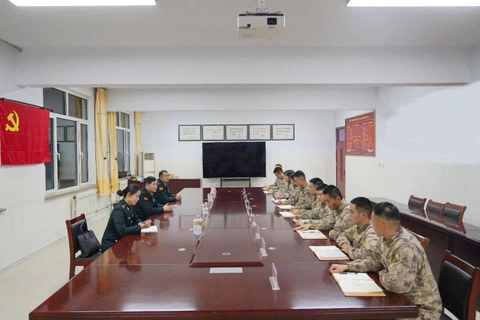 砺剑奋斗，续写荣光！讲好火箭军故事巡回交流活动激荡强军正能量_腾讯新闻