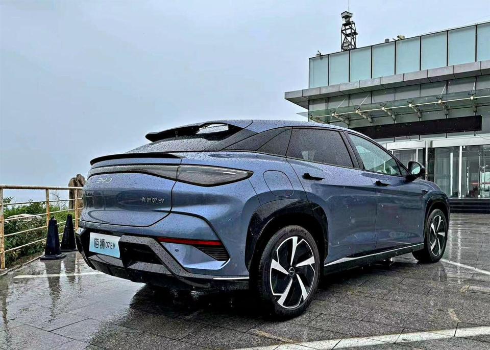 满电最速快充SUV 试驾比亚迪海狮07EV_腾讯新闻