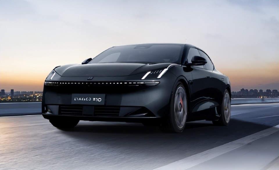 22.98万元起，领克Z10新增四驱Halo版，800V/四活塞卡钳/702km_腾讯新闻