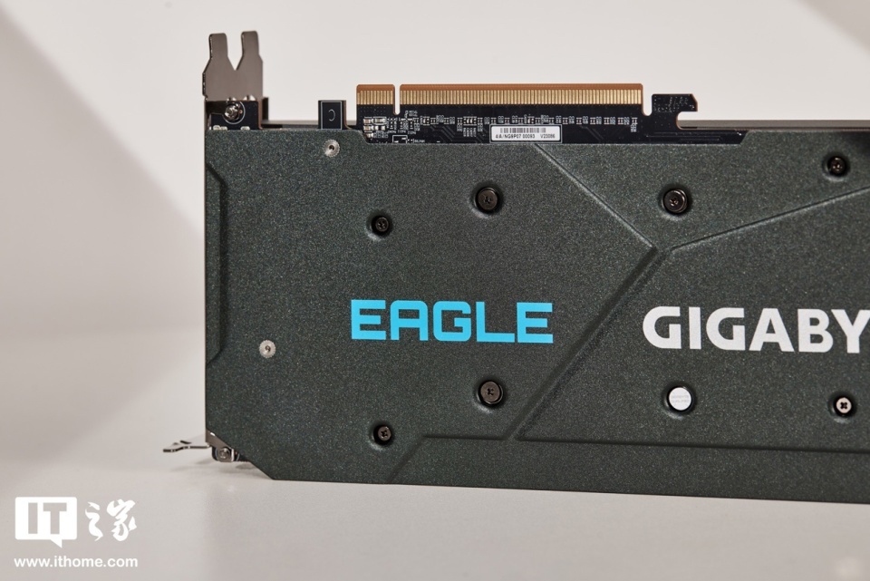 【IT之家评测室】技嘉 RX 6750 GRE EAGLE 猎鹰 12G 显卡评测_腾讯新闻