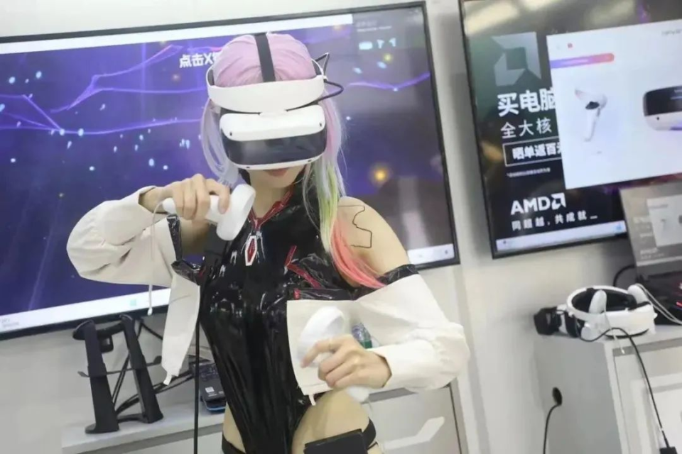 2023 ChinaJoy 直击：高通、索尼、PICO携VR/AR新品跨界破圈_腾讯新闻