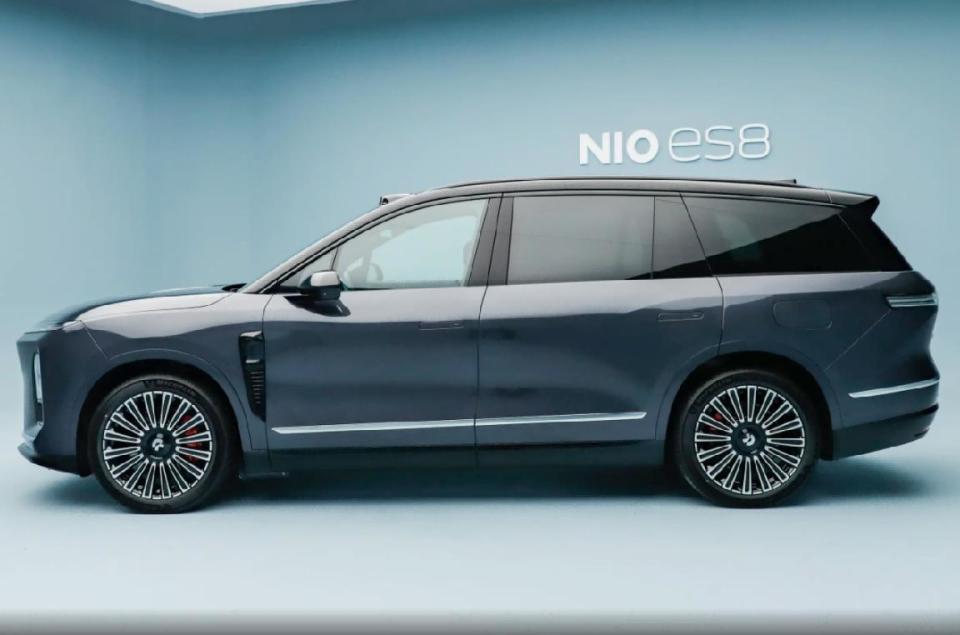 李斌：活下去才是最重要的，第三代蔚来ES8上市，价格低至30.88万_腾讯新闻