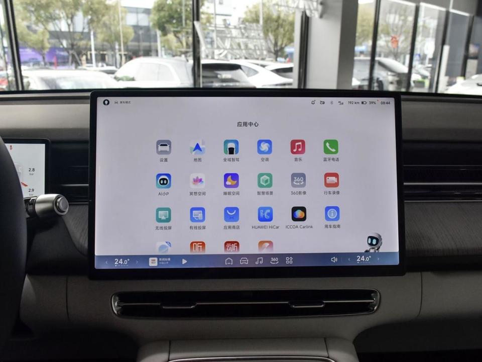 纯电中型SUV对决，小鹏G6与乐道L60谁更强？_腾讯新闻