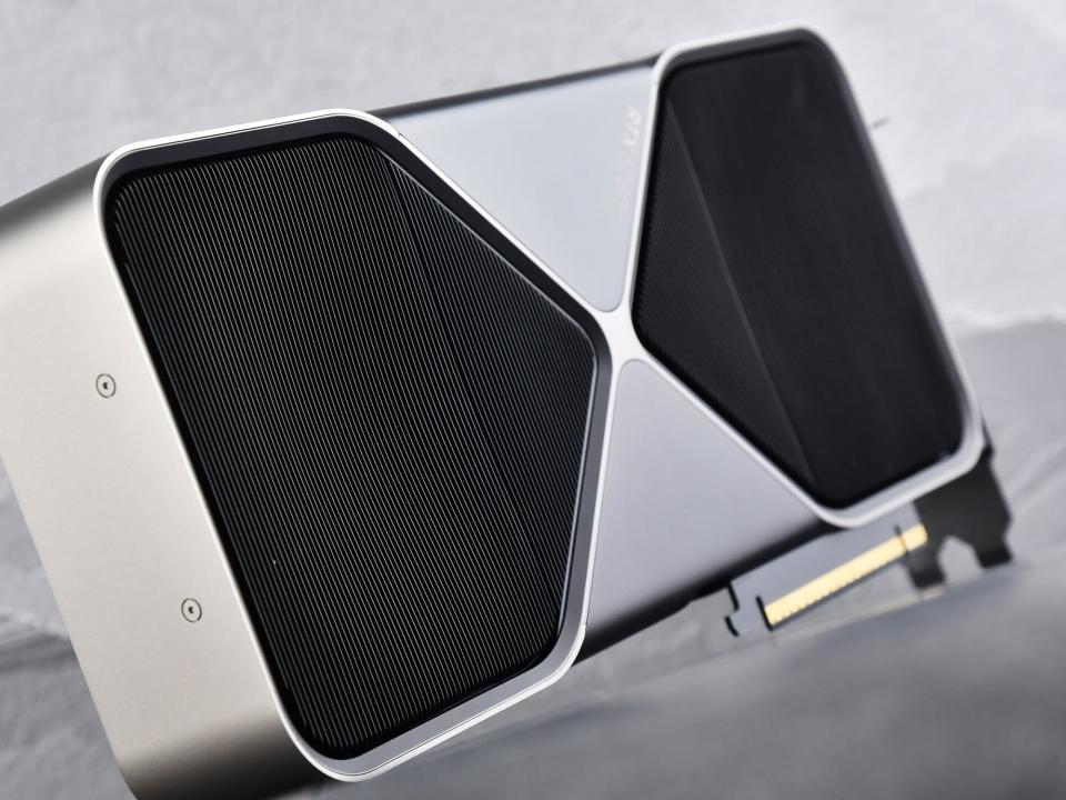 NVIDIA GeForce RTX 5080 FE首测 DLSS 4再次引领时代_腾讯新闻