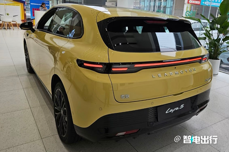 11月28日上市！零跑Lafa 5预售10.58万起_腾讯新闻