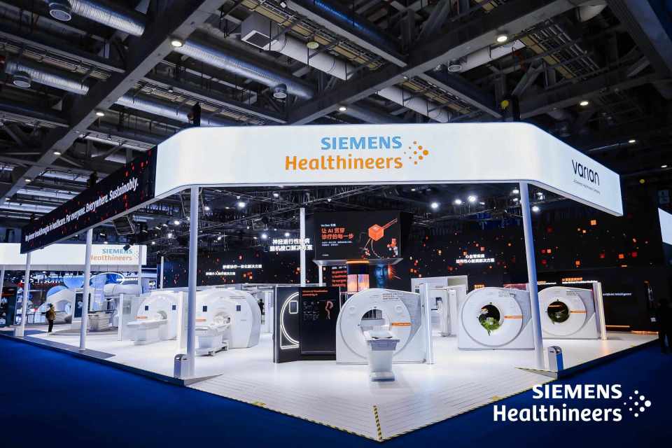 AI如何赋能生命科学研究？进博会上传来最新动向_腾讯新闻