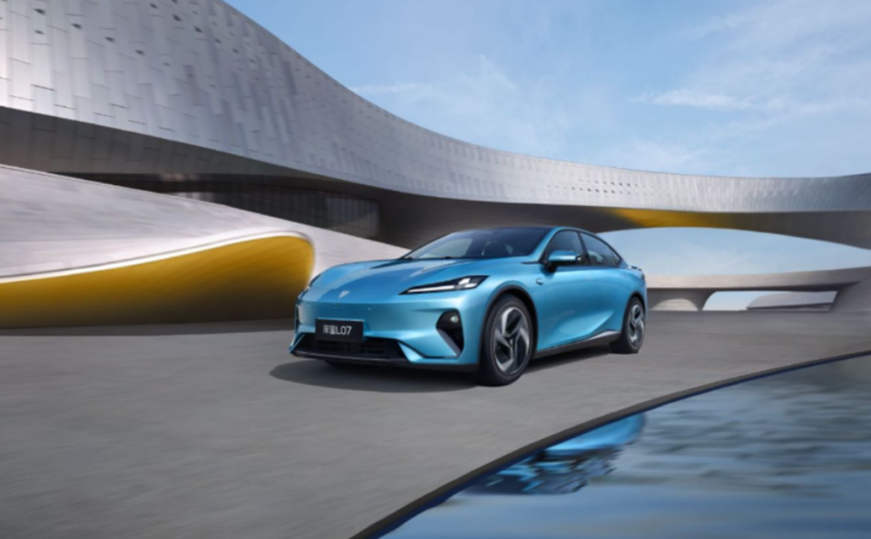 深蓝SL07正式上市，起售价15.19万，增程版综合续航超1400km_腾讯新闻