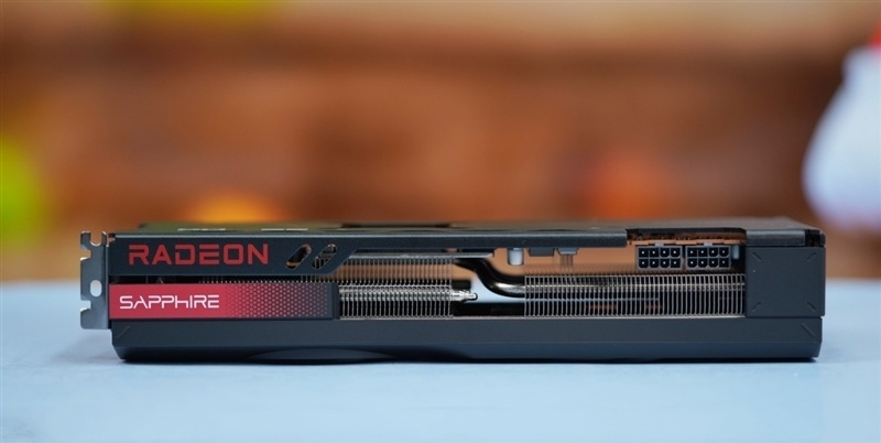 显存更大、性能更强、还便宜700元！AMD RX 7800XT & 7700 XT首发评测_腾讯新闻