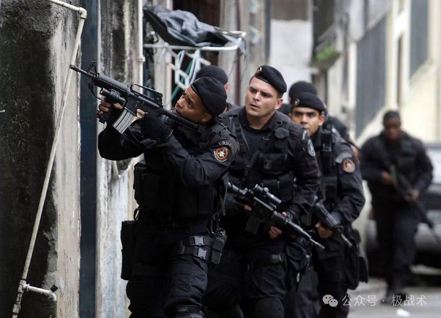 上帝之城的守护者，以暴制暴的精英部队-BOPE特别警察行动营丨武装_腾讯新闻