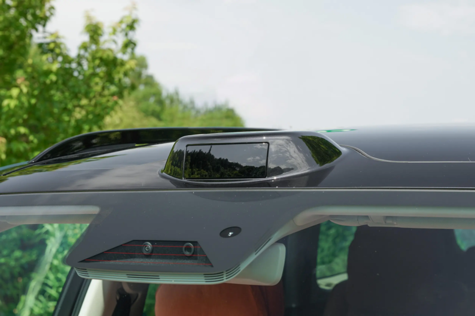 三排六座+激光雷达+8295P！零跑C16配置分析，卖低价全因C11_腾讯新闻