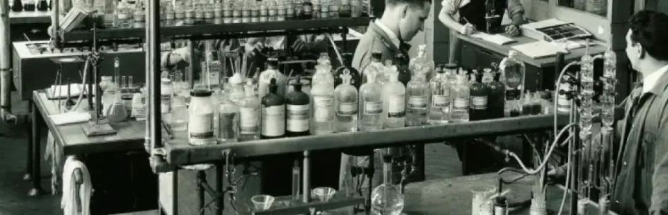 “药神”诺华：成立百年，从三个化工小厂到巨头药企_腾讯新闻