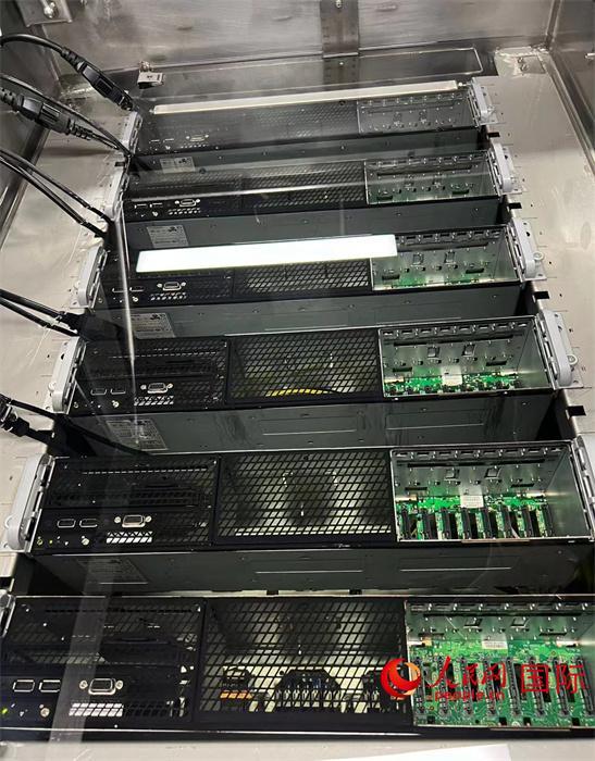 万人说新疆｜绿色算力为克拉玛依插上腾飞的翅膀_腾讯新闻