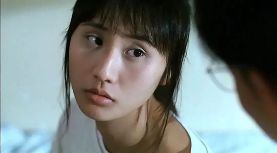 30年前的邪典片，钟淑慧颠覆出演，尺度大胆生猛，录像厅时代的阴影_腾讯新闻