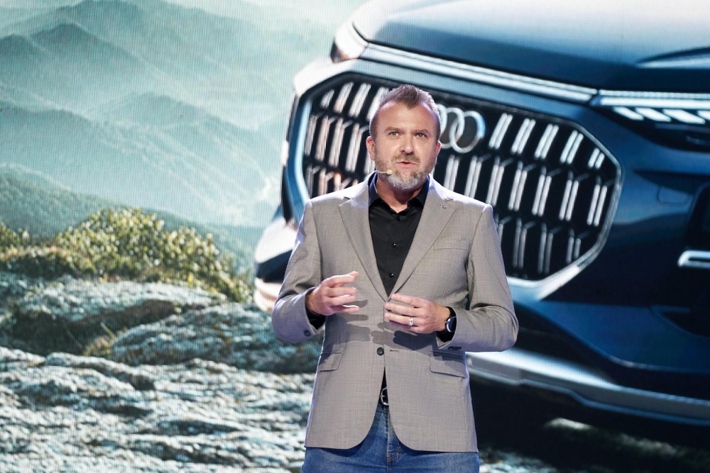 对话高德乐：上汽奥迪成立两年 直销模式与消费者联结更紧密_腾讯新闻