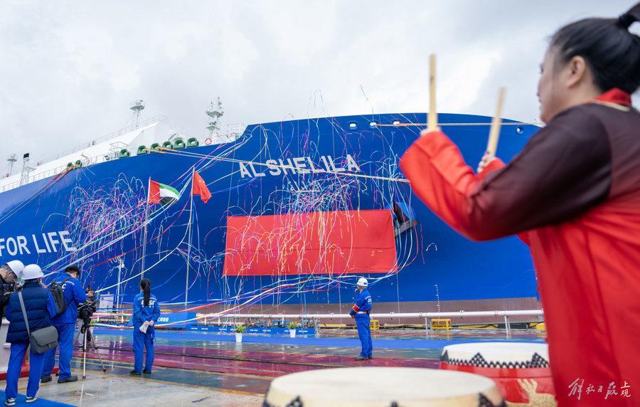 国产首艘大型Mark Ⅲ薄膜式LNG船交付！_腾讯新闻