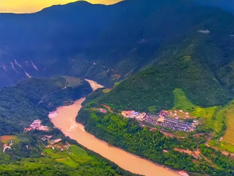 面对印度侵占，我国墨脱位置有多重要？解放军在此孤军守卫61年！_腾讯新闻