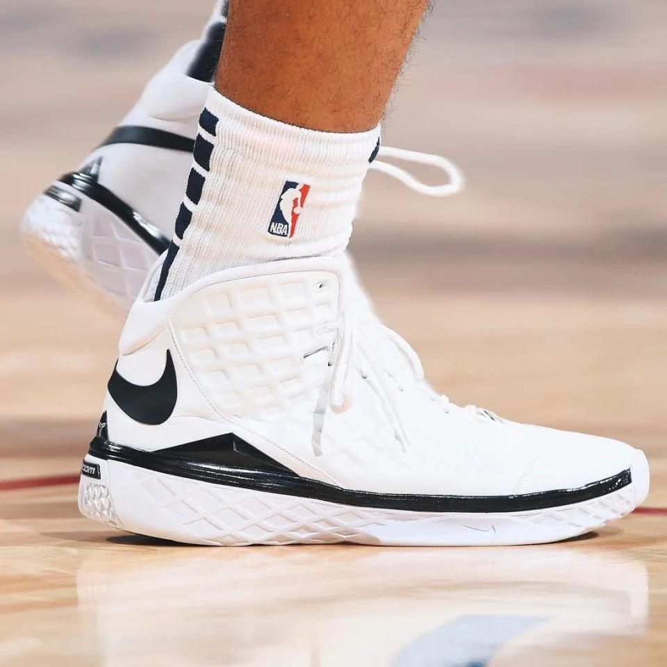明年 Kobe 3 新品曝光！这些「元年配色」才是出必入！_腾讯新闻
