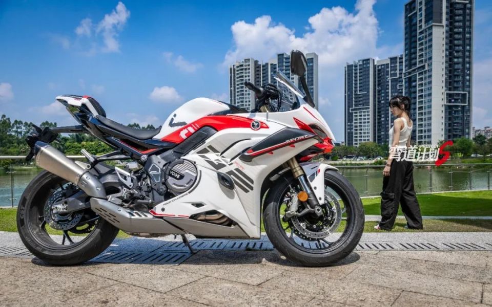 无极RR660S评测，综合性能超一流，2024编辑推荐车型_腾讯新闻